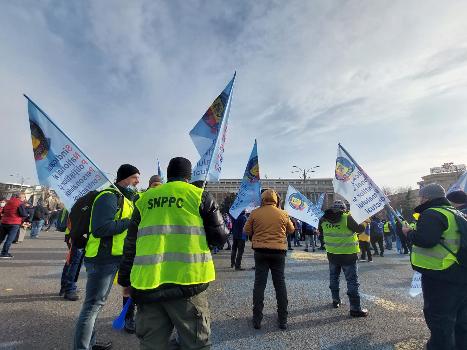 Poliţiştii protestează, miercuri, la Guvern : Europa FM