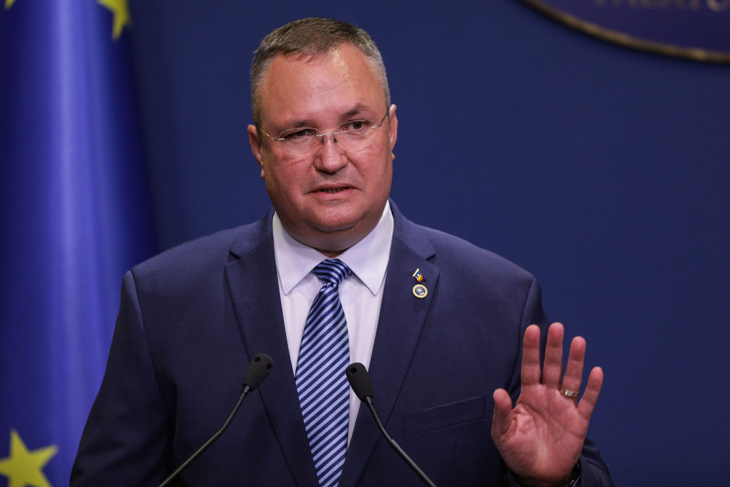Ciucă: Compensare de 50 de bani la litru, direct la pompă. Reducerea va ...