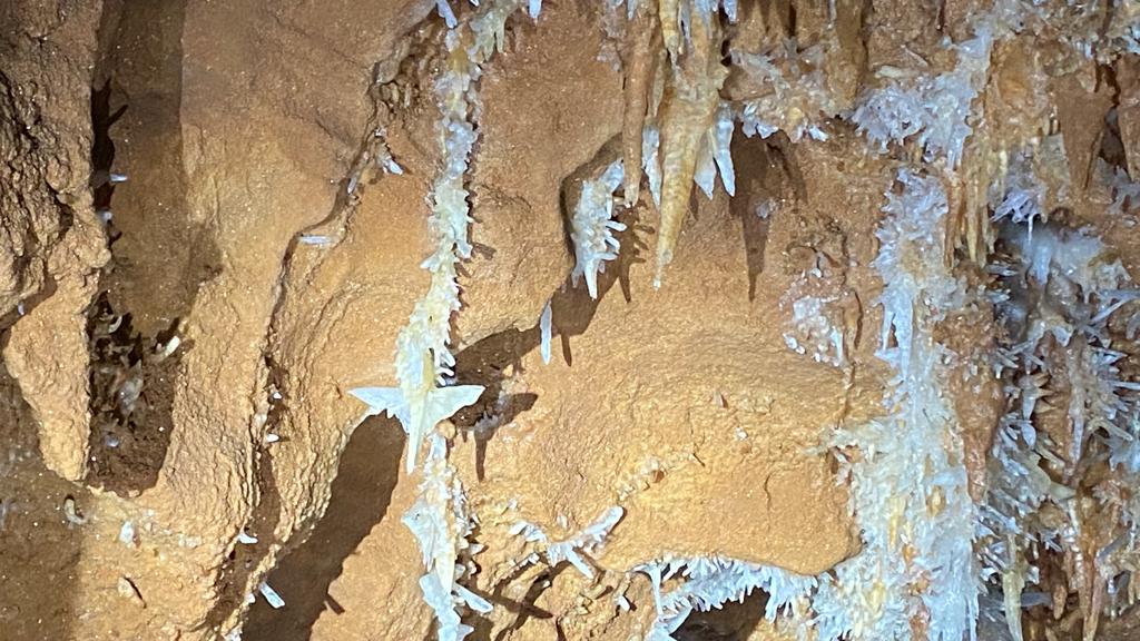 Peștera cu Cristale din Mina Farcu, unică în Europa | GALERIE FOTO : Europa FM