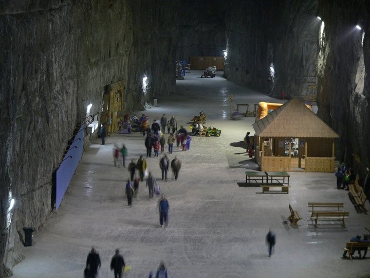 Salina Praid rămâne închisă cel puţin până duminică, după ce o ...