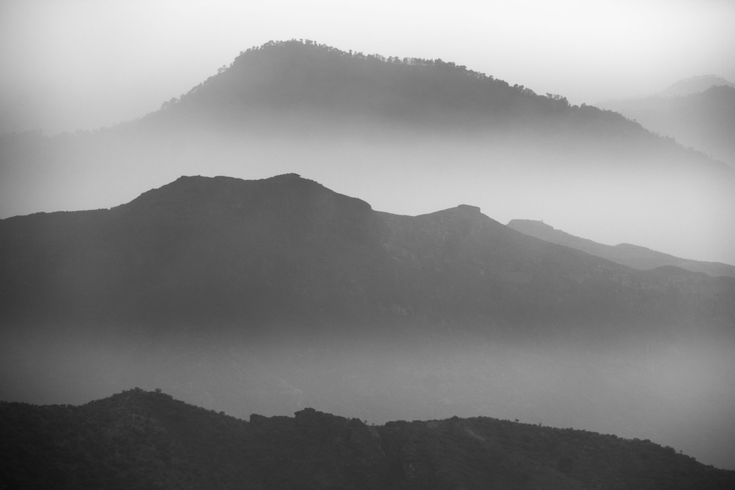 Un nor cu particule de praf saharian traversează România în aceste zile ...