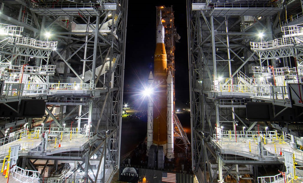 Misiunea isorică a NASA: O rachetă fără echipaj pleacă spre Lună ...