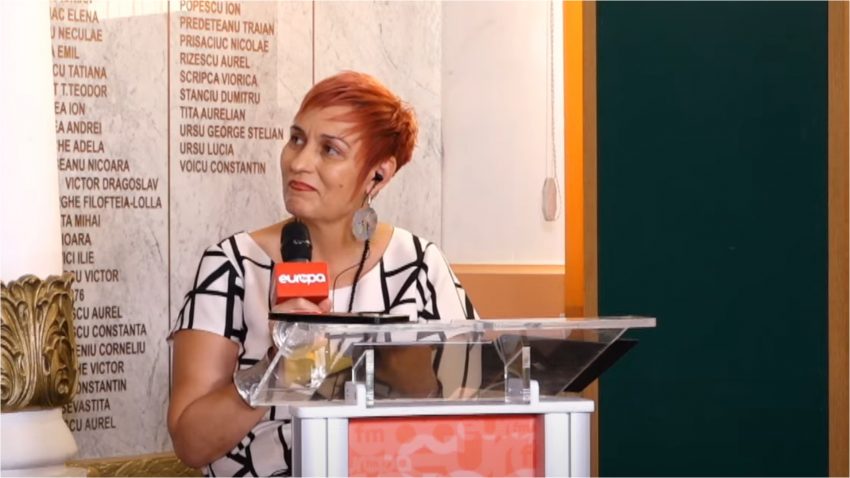 Ionela Neagoe, director al Colegiului Național „Gheorghe Lazăr”, despre ...