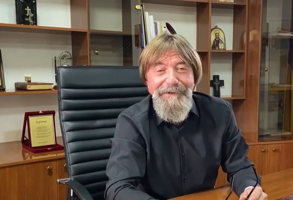 Primarul din Otopeni, în funcție de 26 de ani, reținut pentru abuz în ...