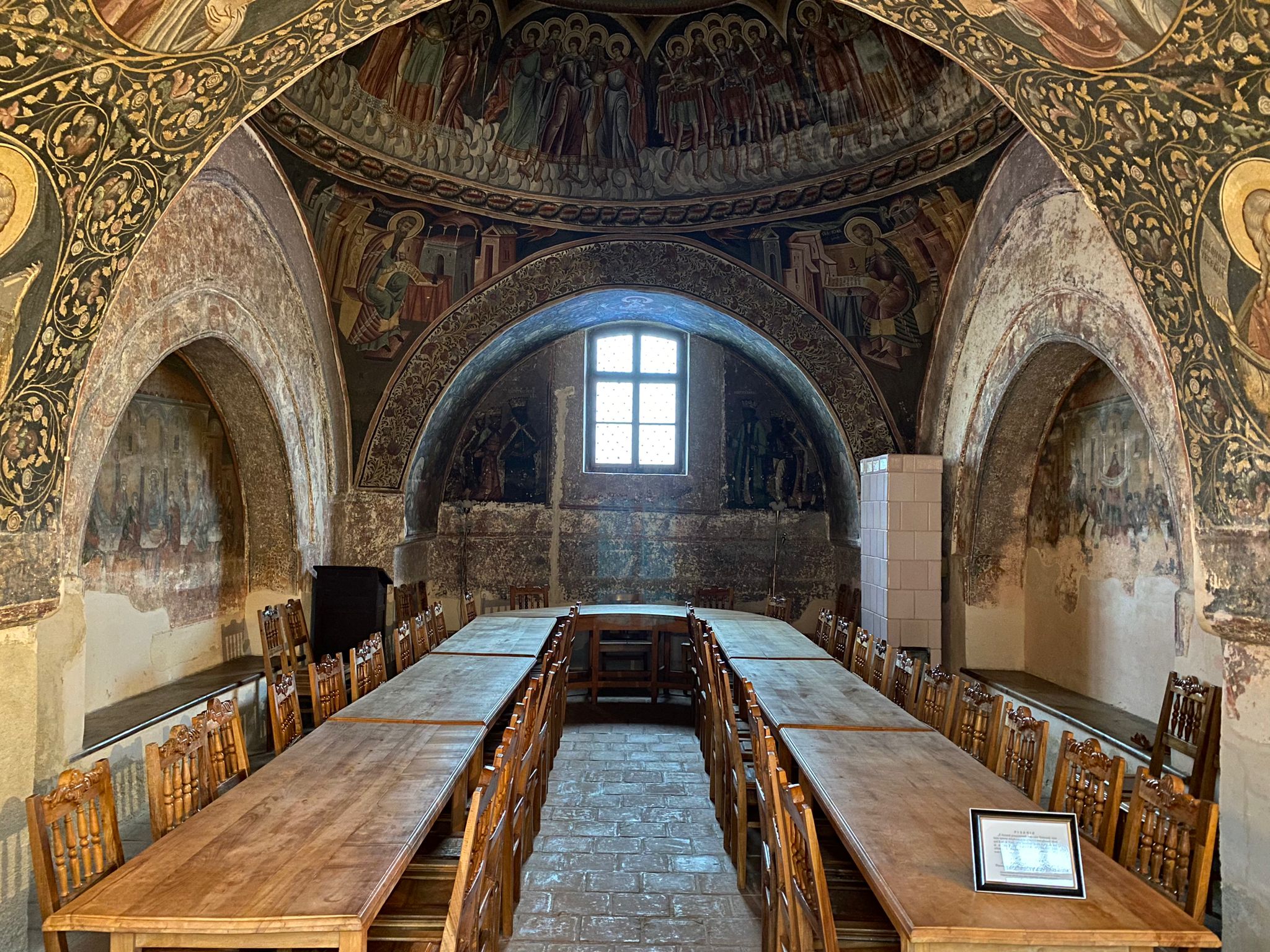 Mănăstirea Hurezi, ridicată de Constantin Brâncoveanu ca loc de ...