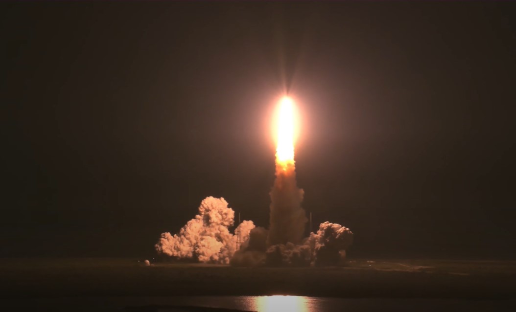 NASA a lansat racheta spre Lună | VIDEO : Europa FM