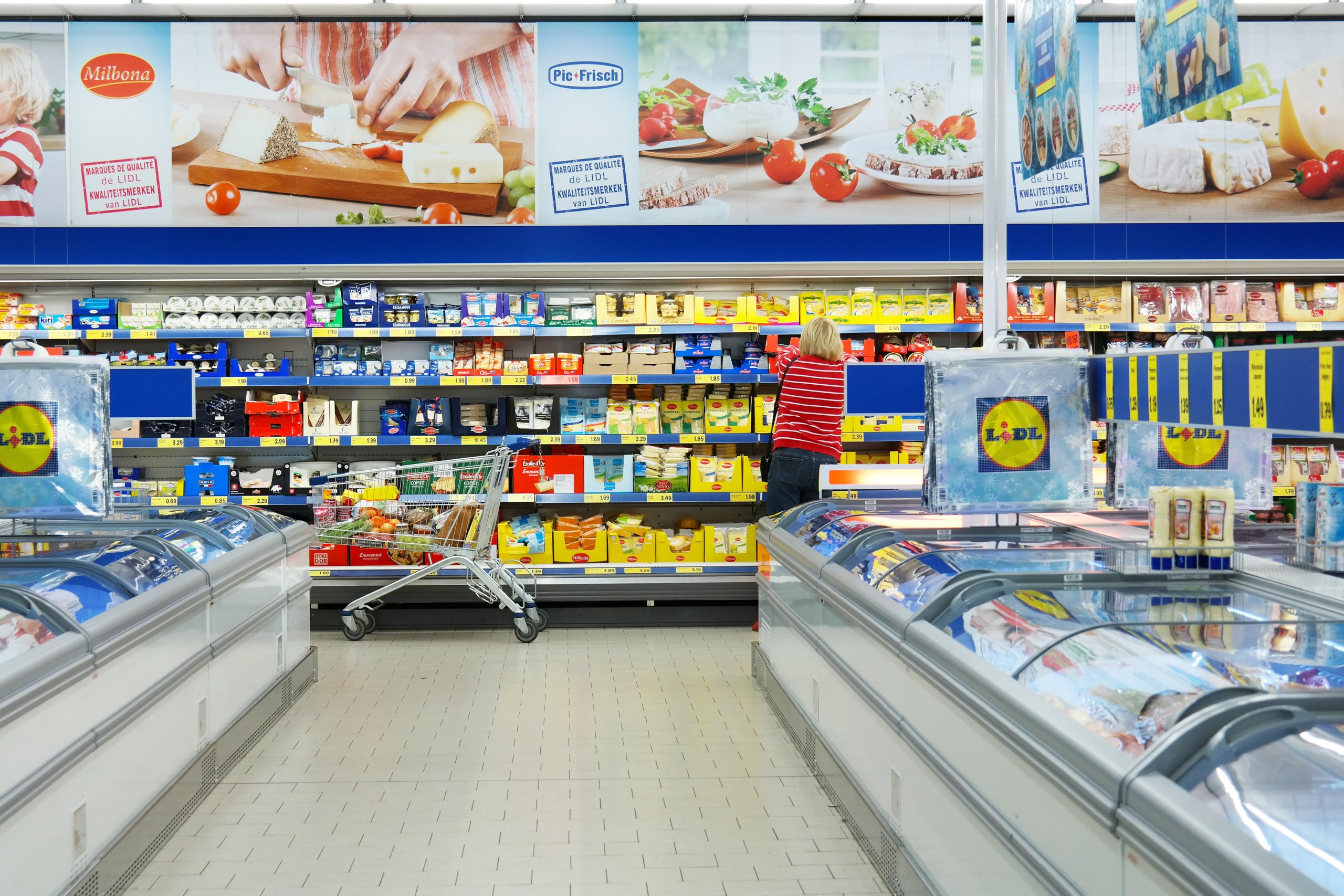Lidl retrage de la vânzare două sortimente de iaurt. Există riscul ca ...