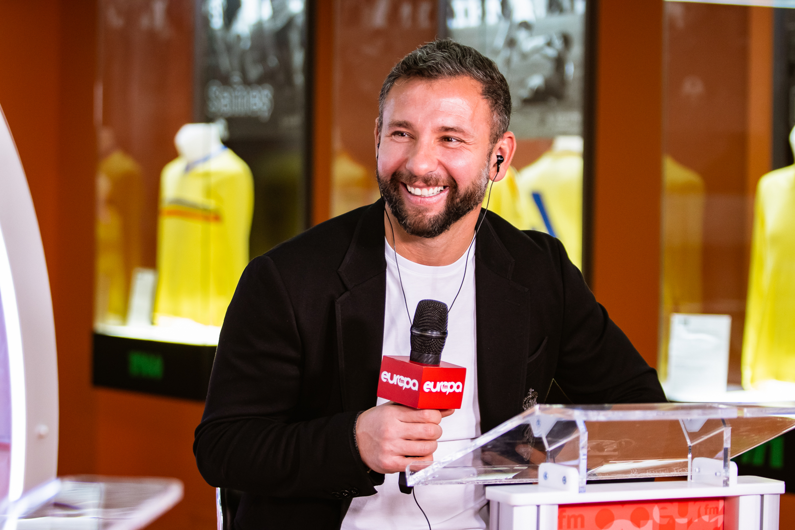 Răzvan Raț, despre Messi: „Este cu totul altceva. Nu este de pe ...