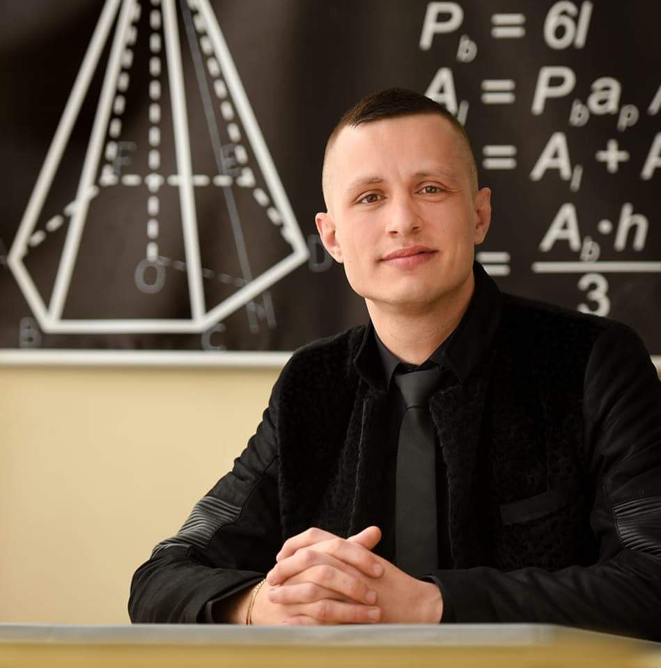 Lumea Europa FM: Cum să faci să iubești matematica? Mădălin Ghiuler ...