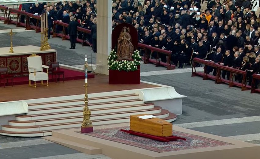 Video Live: Slujba de înmormântare a fostului Papă Benedict al XVI-lea ...