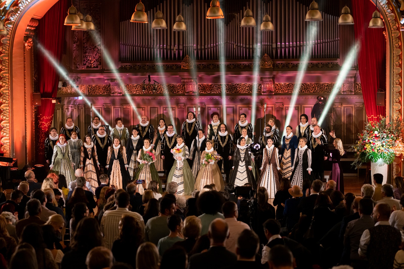 Corul Madrigal anunță mai multe premiere la Spectacolul Extraordinar ...