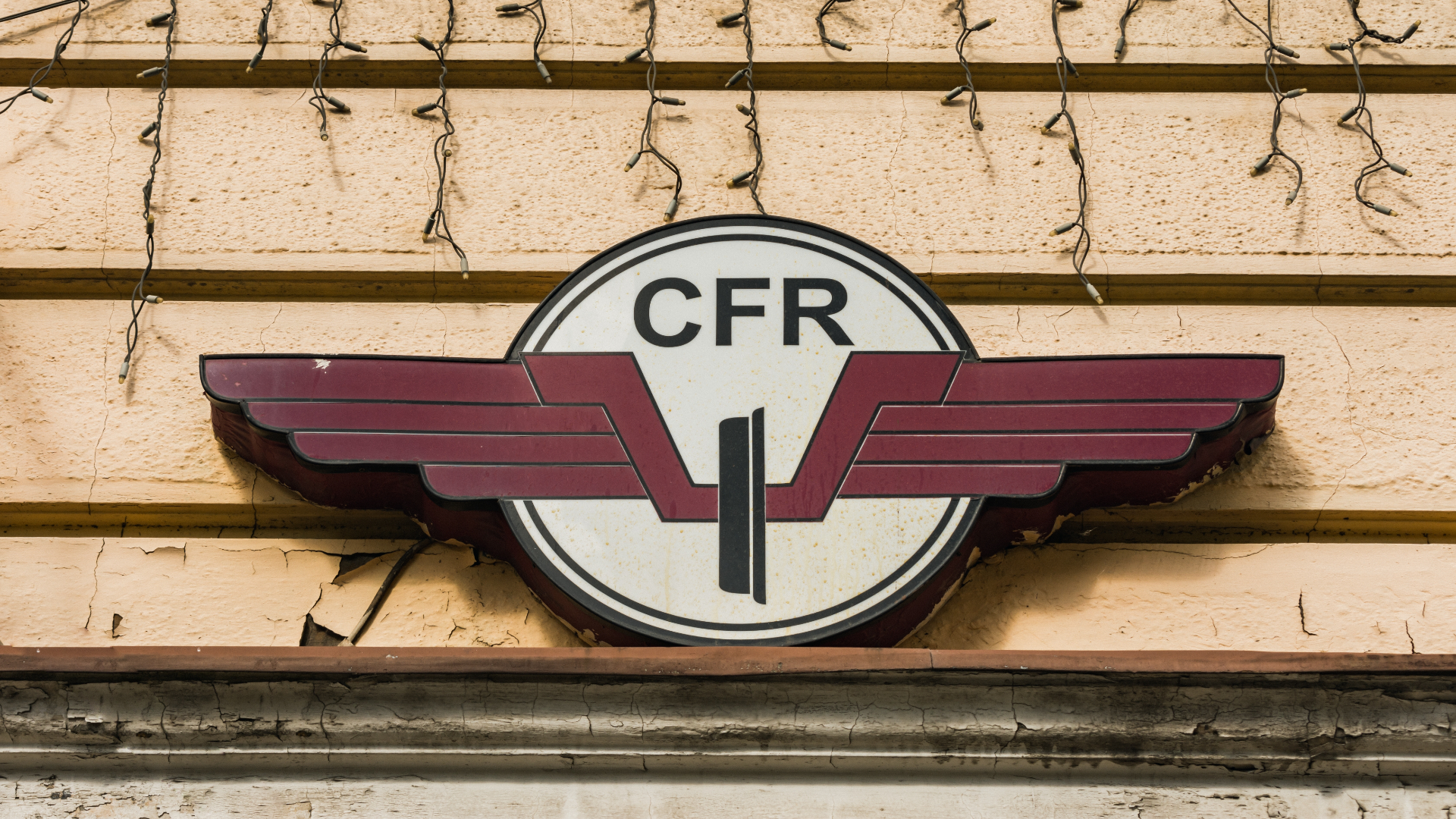 CFR SA: Deranjamentul tehnic la bariera de la Petricani a fost remediat ...