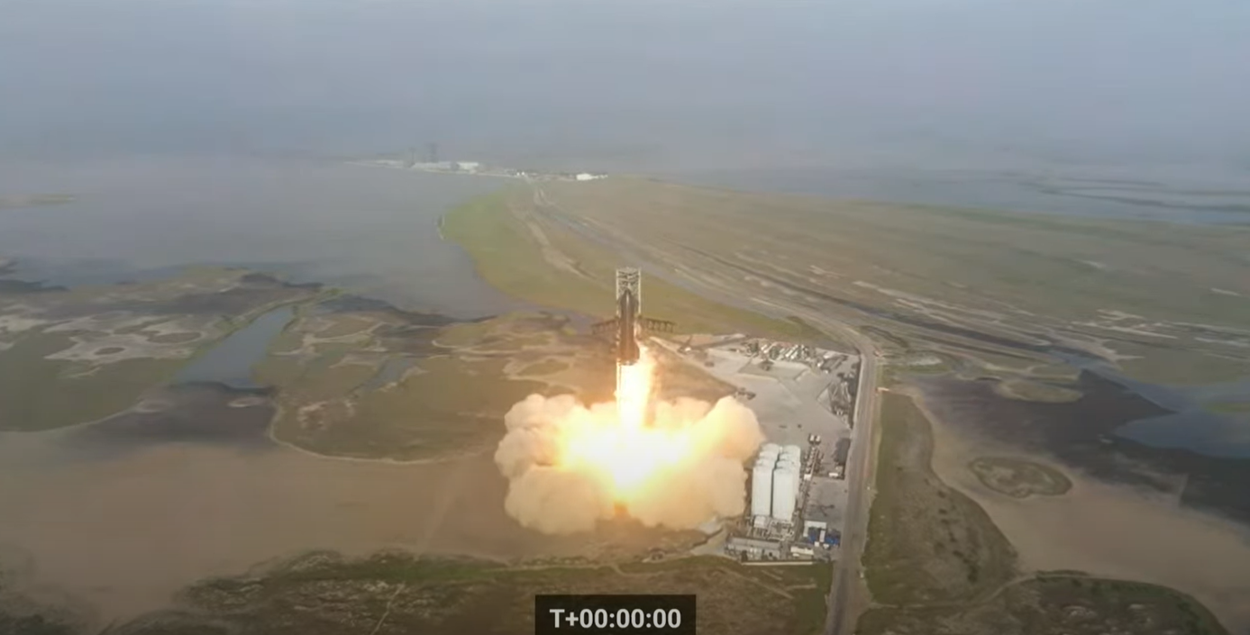 Starship a explodat la câteva minute de la lansare. Reacția lui Elon ...