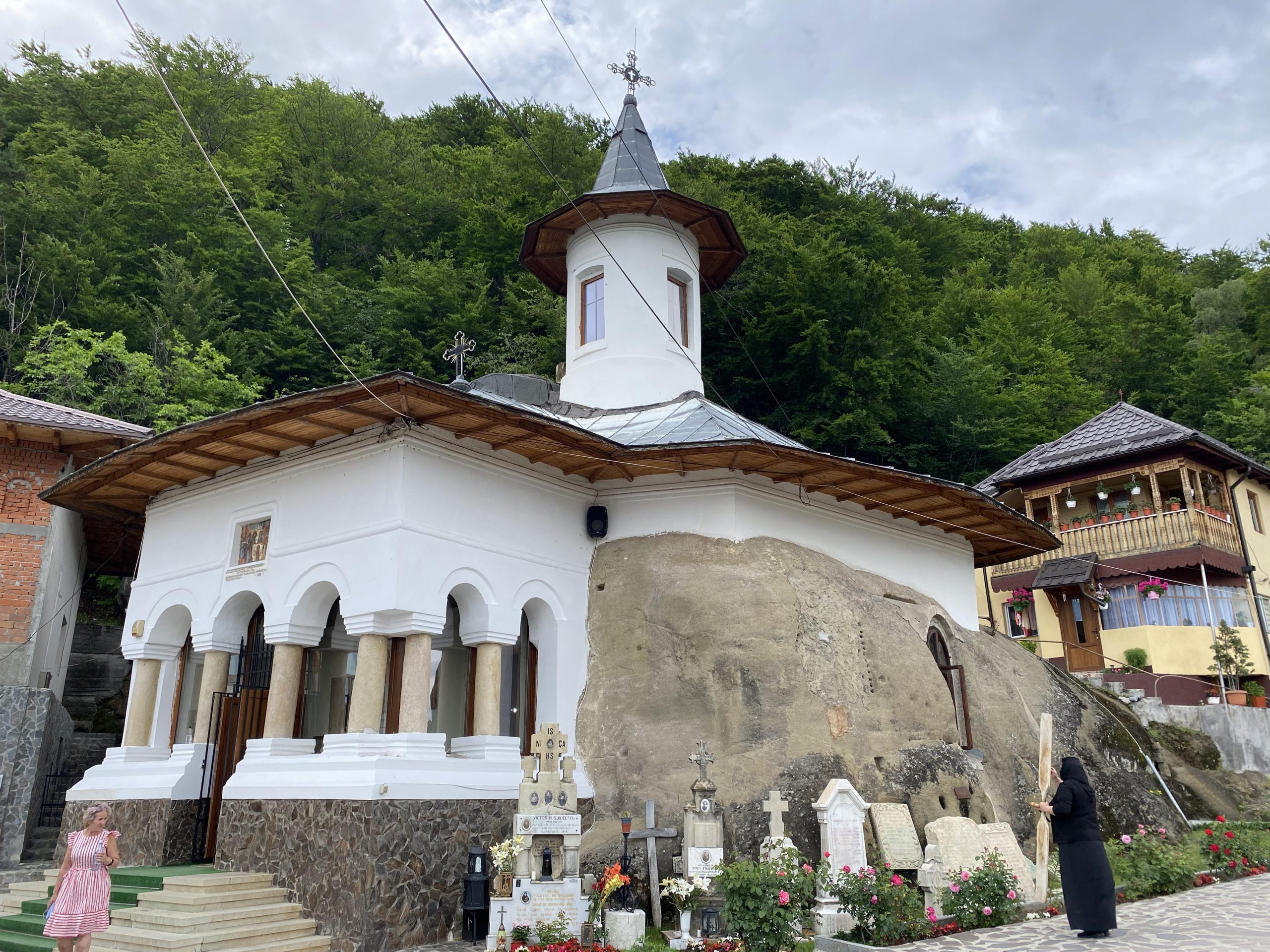 Icoana de la Mănăstirea Nămăiești, considerată a fi cea mai veche din ...