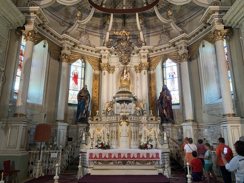 Biserica Sfânta Maria din Șumuleu Ciuc, un loc de rugăciune plin de ...