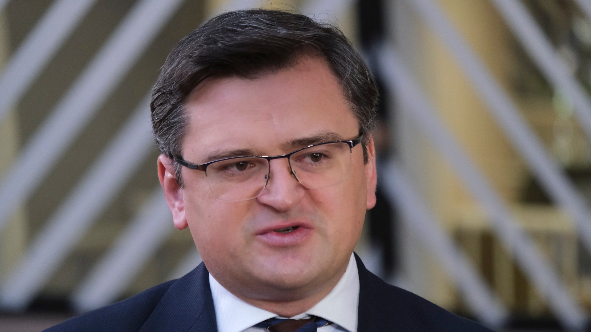 Dmytro Kuleba, ministrul de Externe al Ucrainei, și-a depus miercuri ...