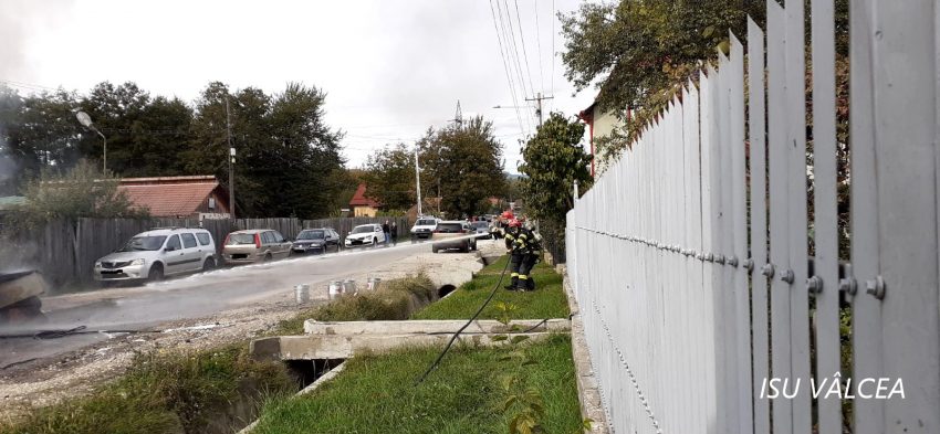 Vâlcea: 2 persoane, rănite grav în urma exploziei unei autoutilitare ...