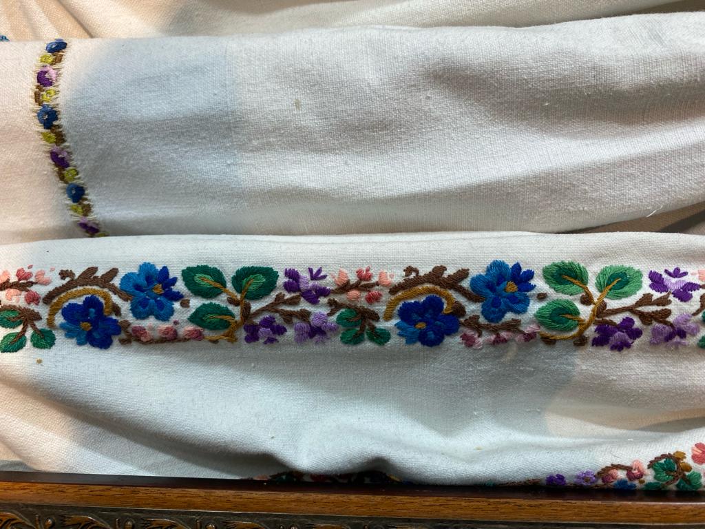 Virginia Linul, femeia care are grijă de costumul nostru popular ...