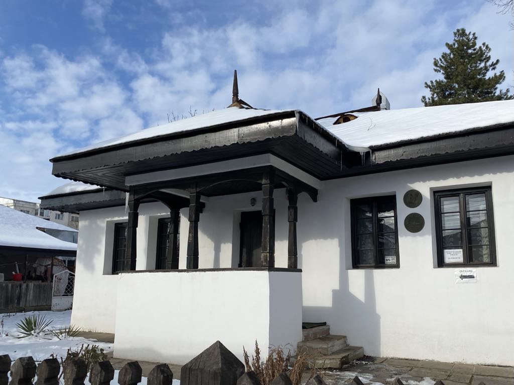 Casa copilăriei lui Nicolae Iorga | GALERIE FOTO : Europa FM