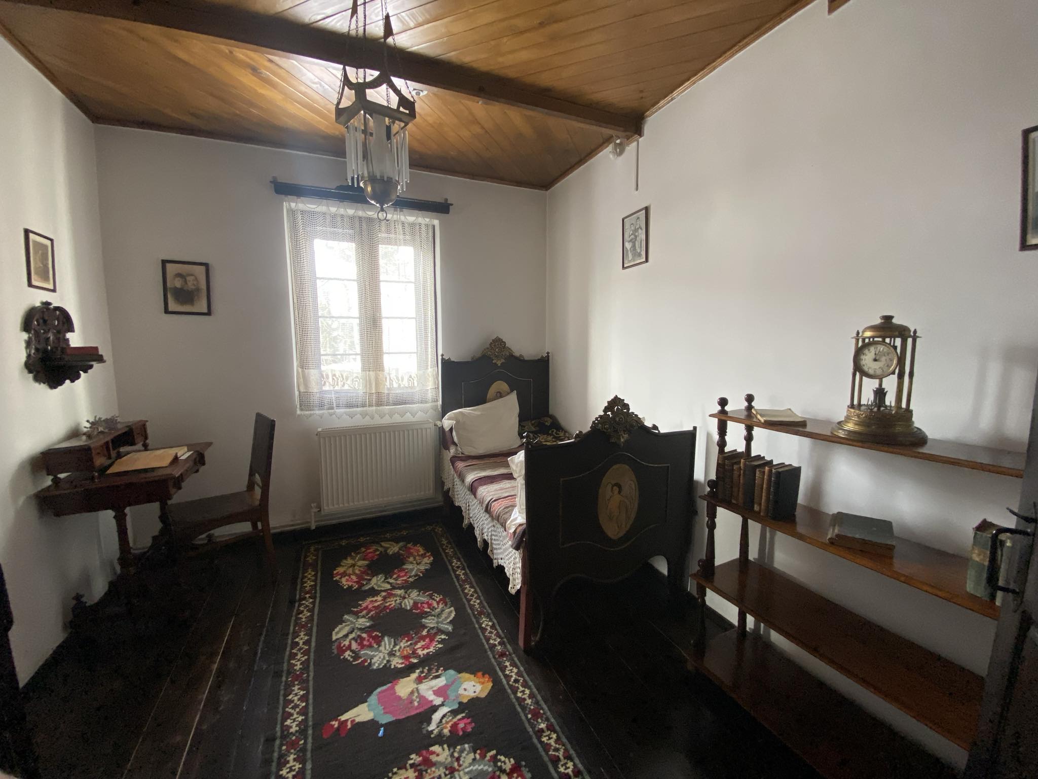 Casa copilăriei lui Nicolae Iorga | GALERIE FOTO : Europa FM