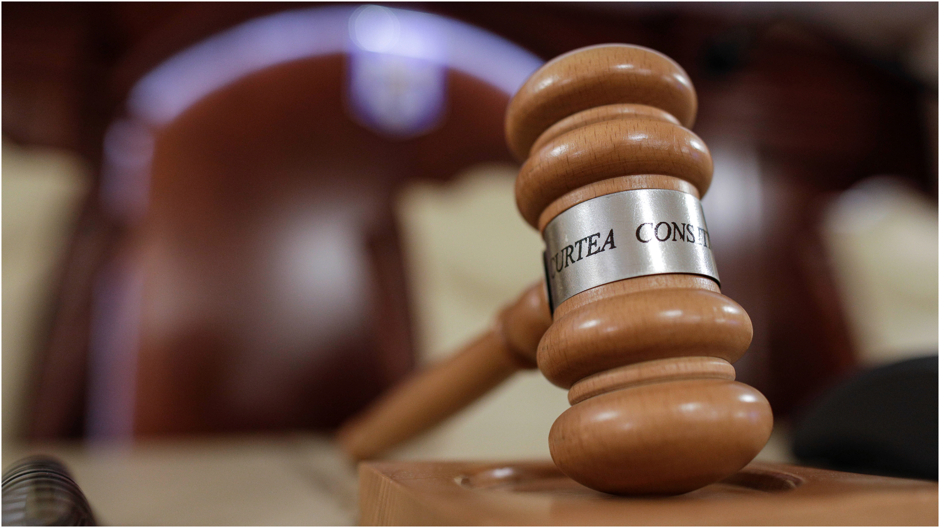 Legea fugarilor, pusă în dezbatere de CCR după sesizarea Înaltei Curți de Casație și Justiție ...