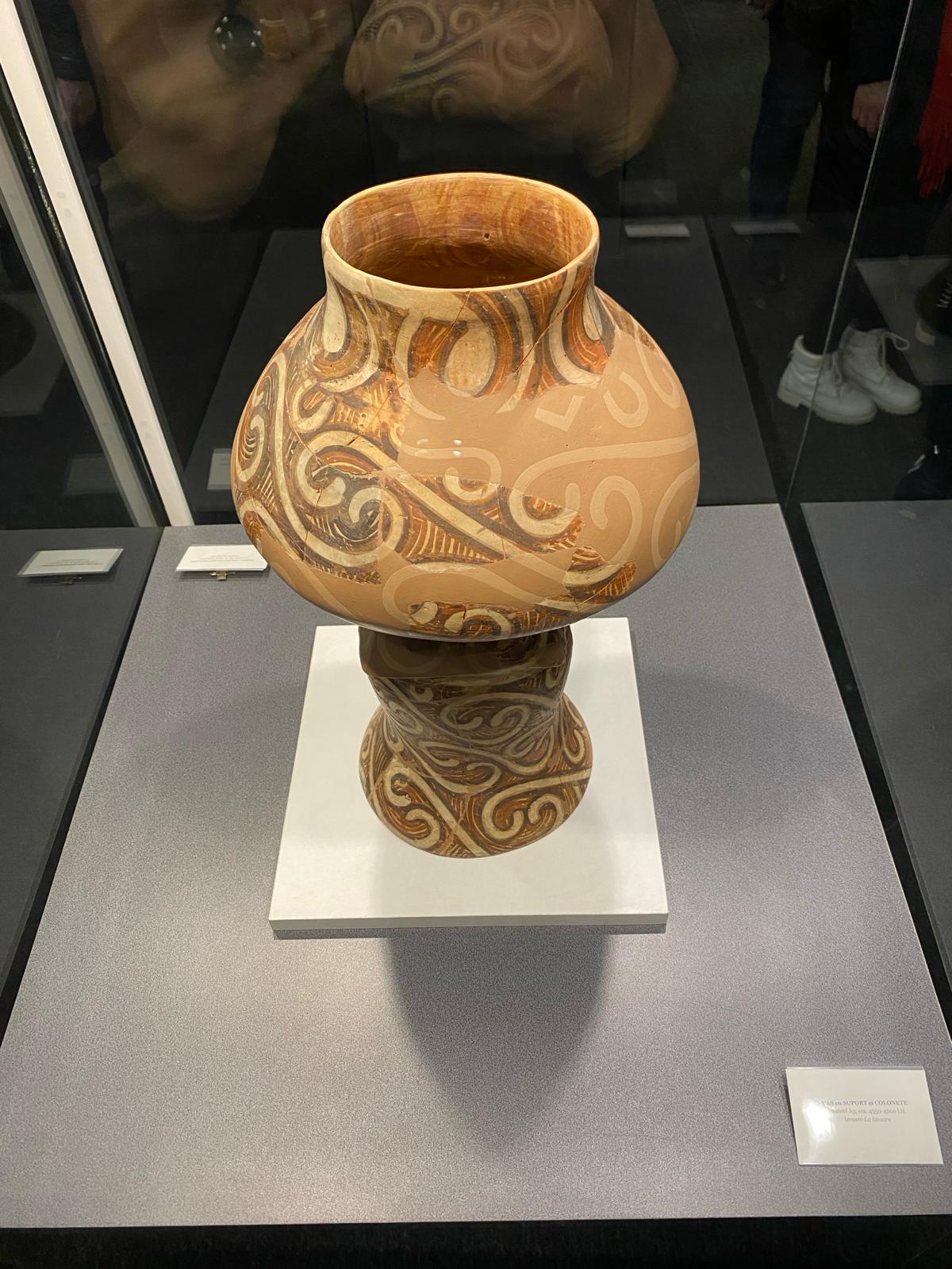 Cultura Cucuteni, una dintre cele mai rafinate culturi preistorice ...