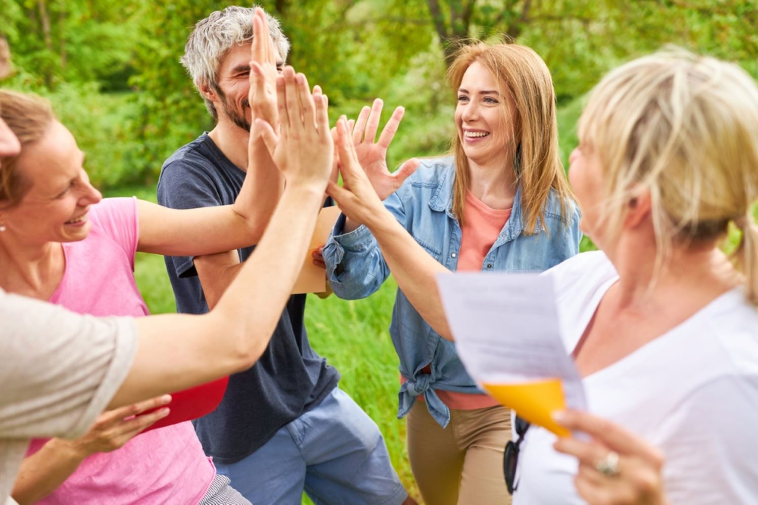 10 idei inovatoare de team building pentru o echipă unificată (P ...