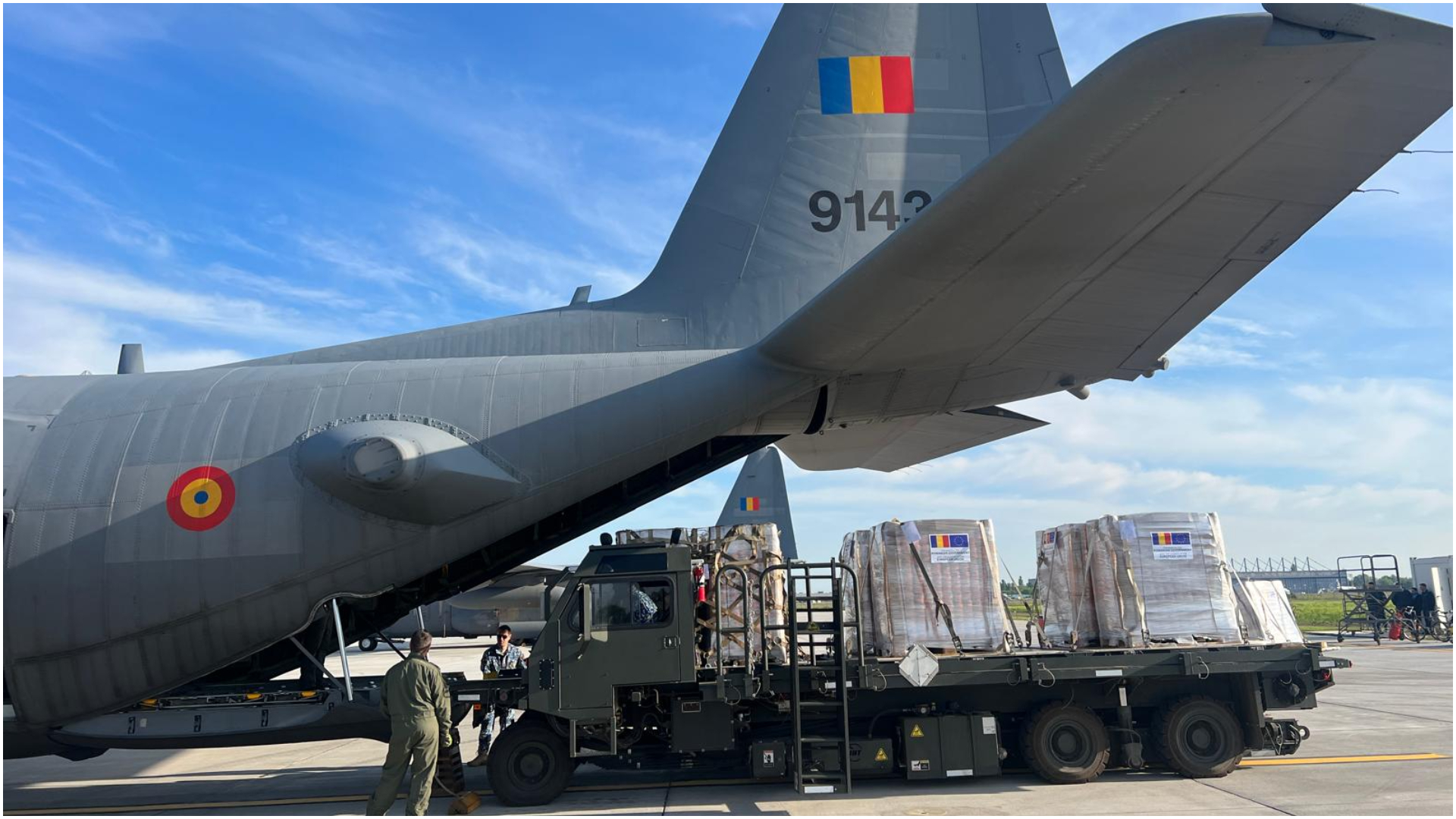 România a trimis noi ajutoare umanitare spre Fâșia Gaza. Transportul a ...