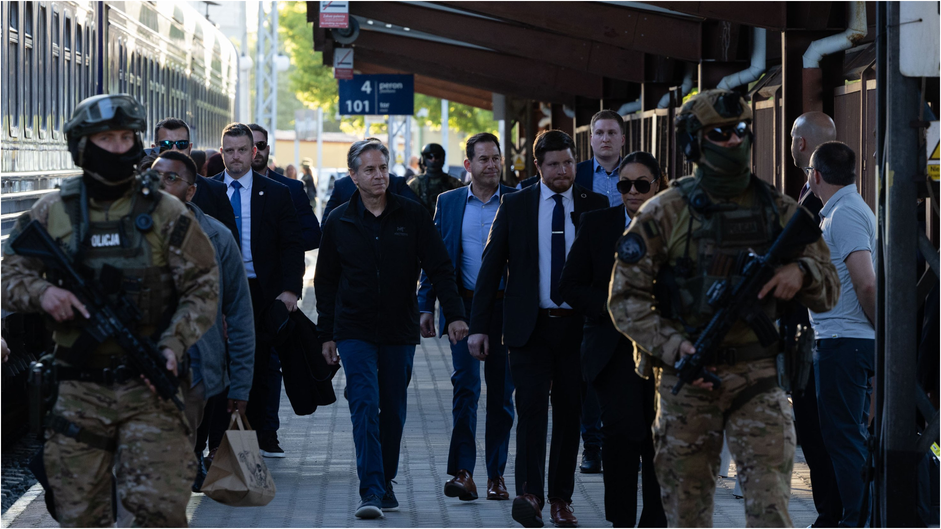 Antony Blinken, vizită surpriză în Ucraina: „M-am întors la Kiev pentru a arăta sprijinul nostru ...