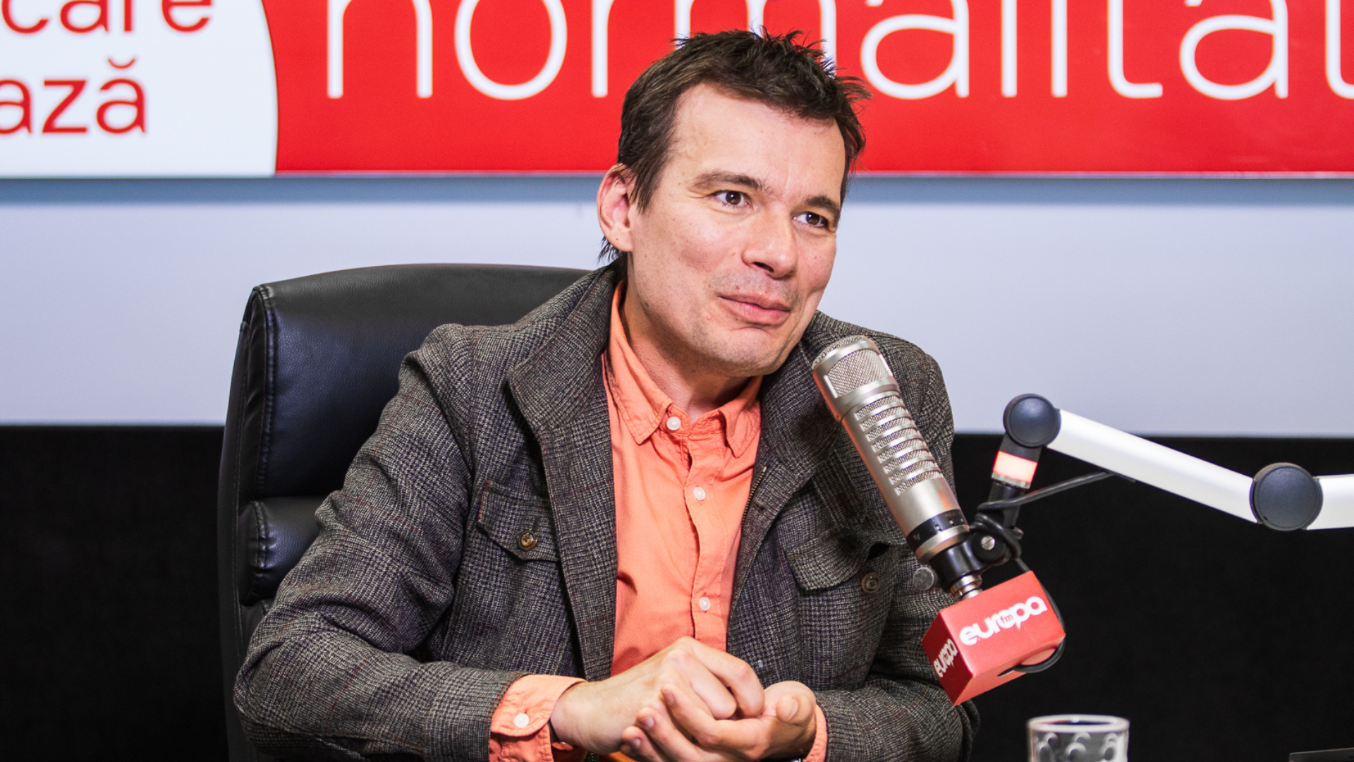 Violonistul Alexandru Tomescu: Muzica clasică îmbracă foarte multe ...