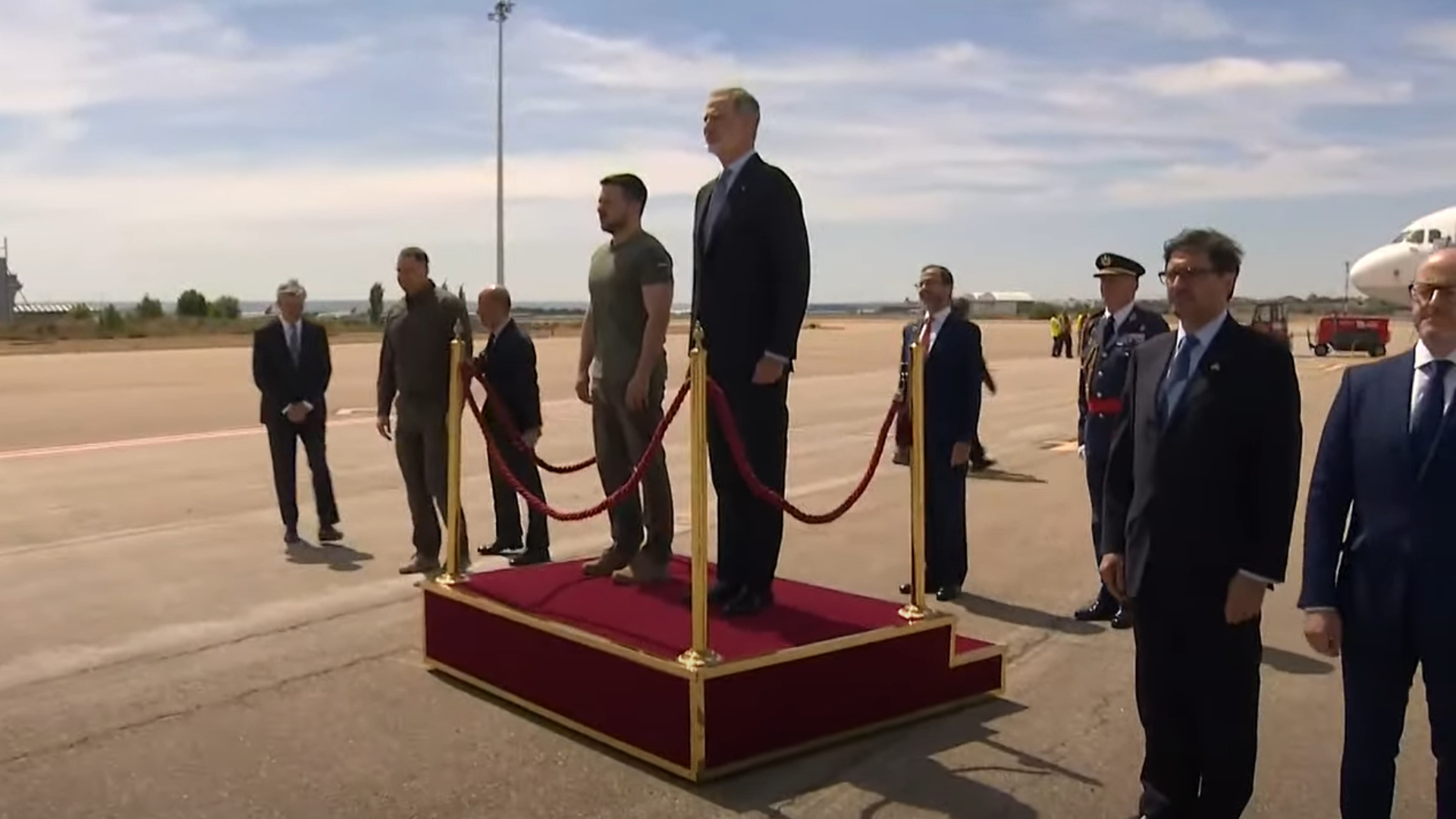 Volodimir Zelenski, primit la Madrid de Felipe al VI-lea – Regele ...
