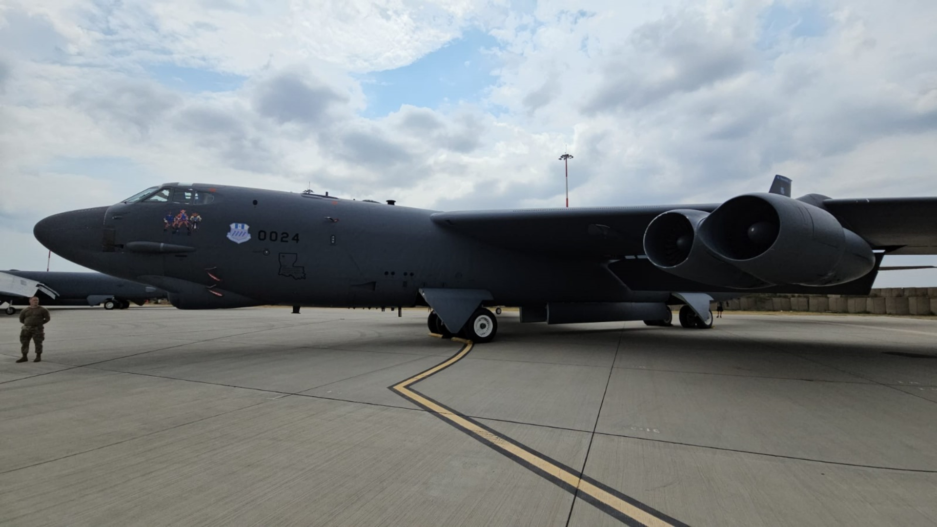 Două bombardiere B52 ale Forțelor Aeriene ale SUA, prezentate în cadrul ...