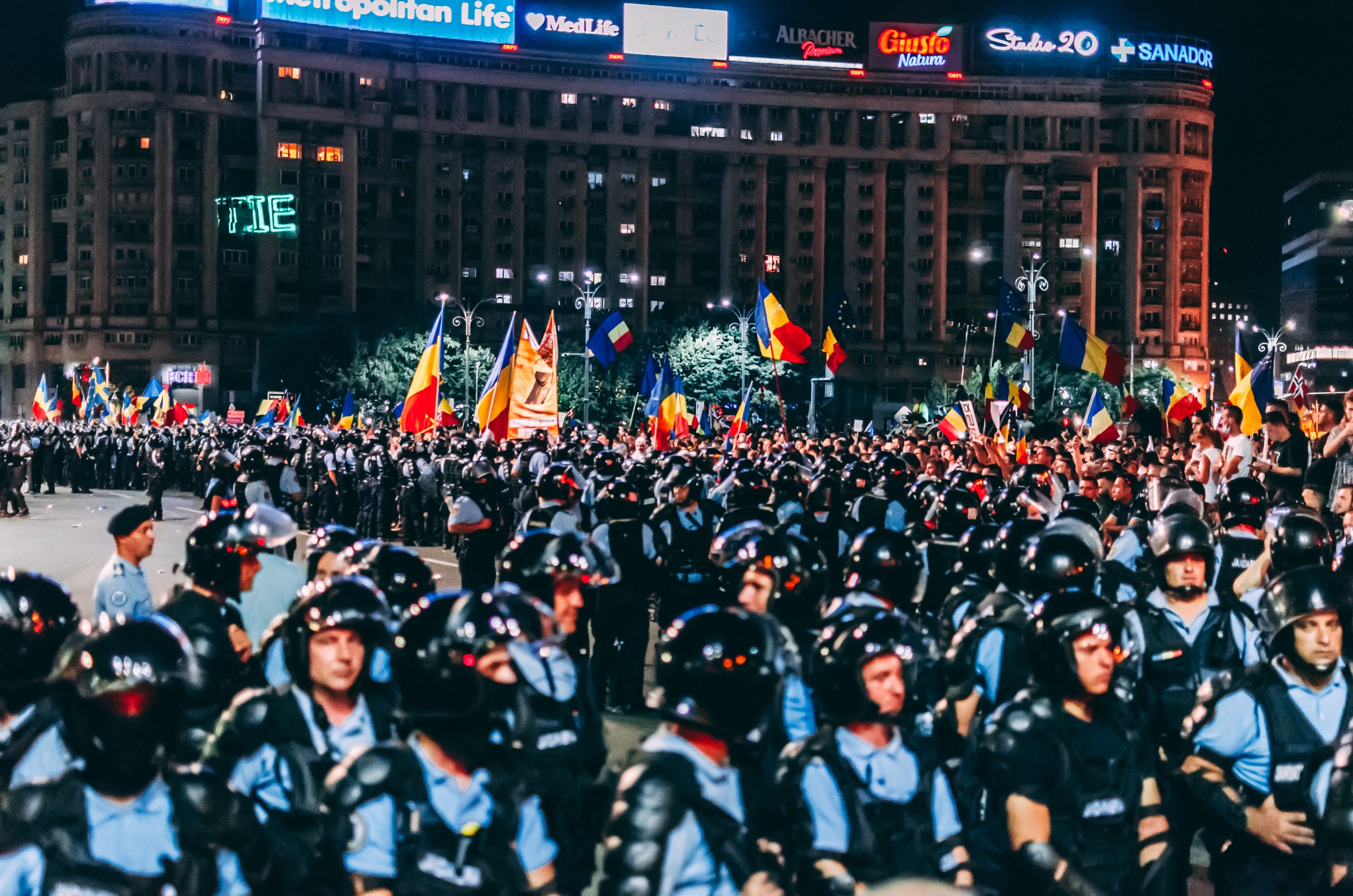 Reacția Declic la amânarea procesului Dosarului 10 August: Am văzut la ...