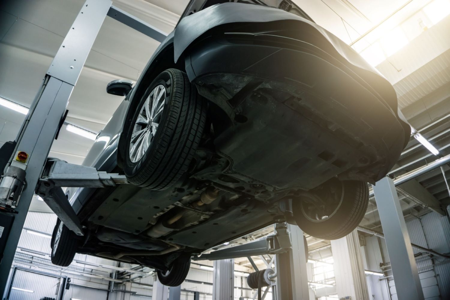 Tipuri de elevatoare auto: care se potrivește cel mai bine nevoilor ...
