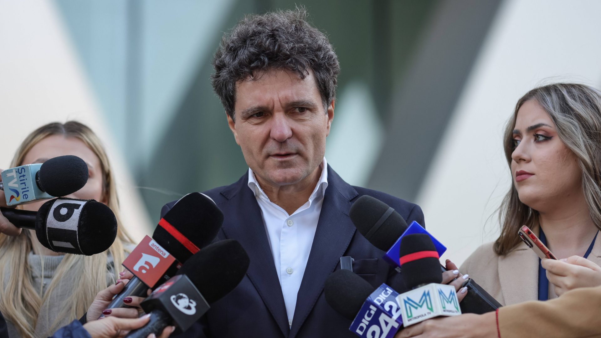 Nicușor Dan, despre a treia întrebare lansată de PSD pentru ...