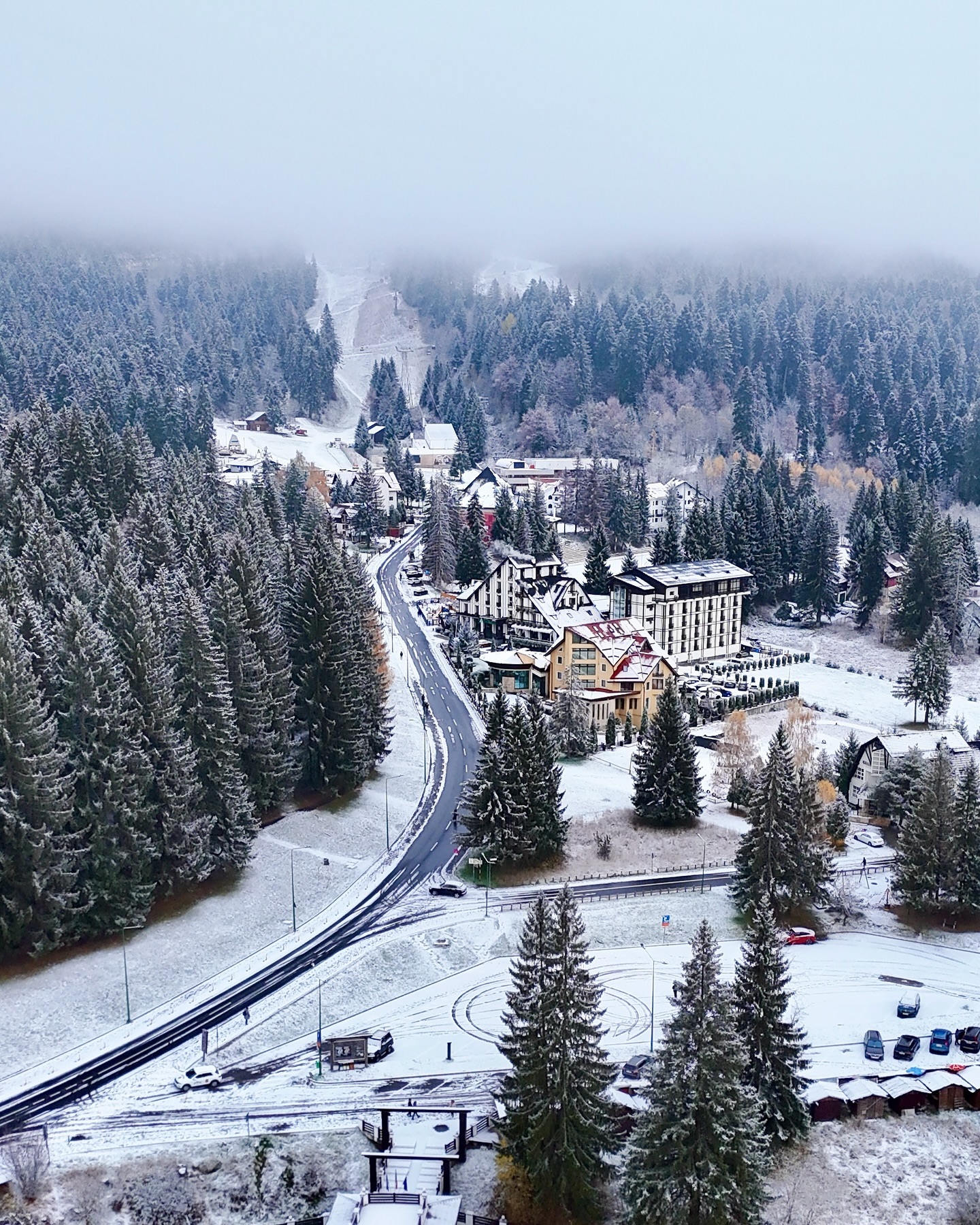 Prima ninsoare la munte, în acest sezon / Foto : Europa FM