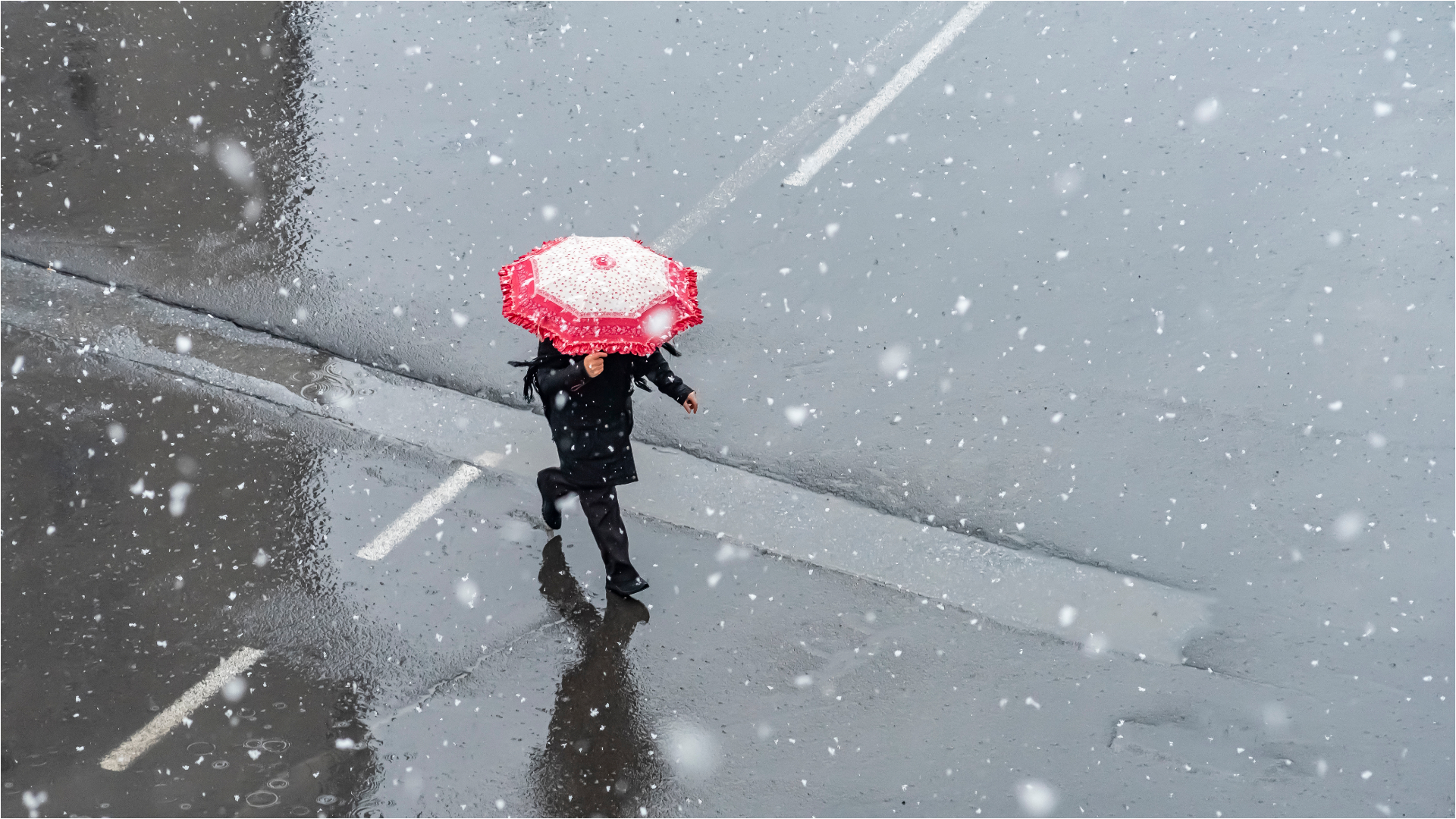 Prima ninsoare din sezonul de iarnă 2024. ANM: Până la sfârșitul ...