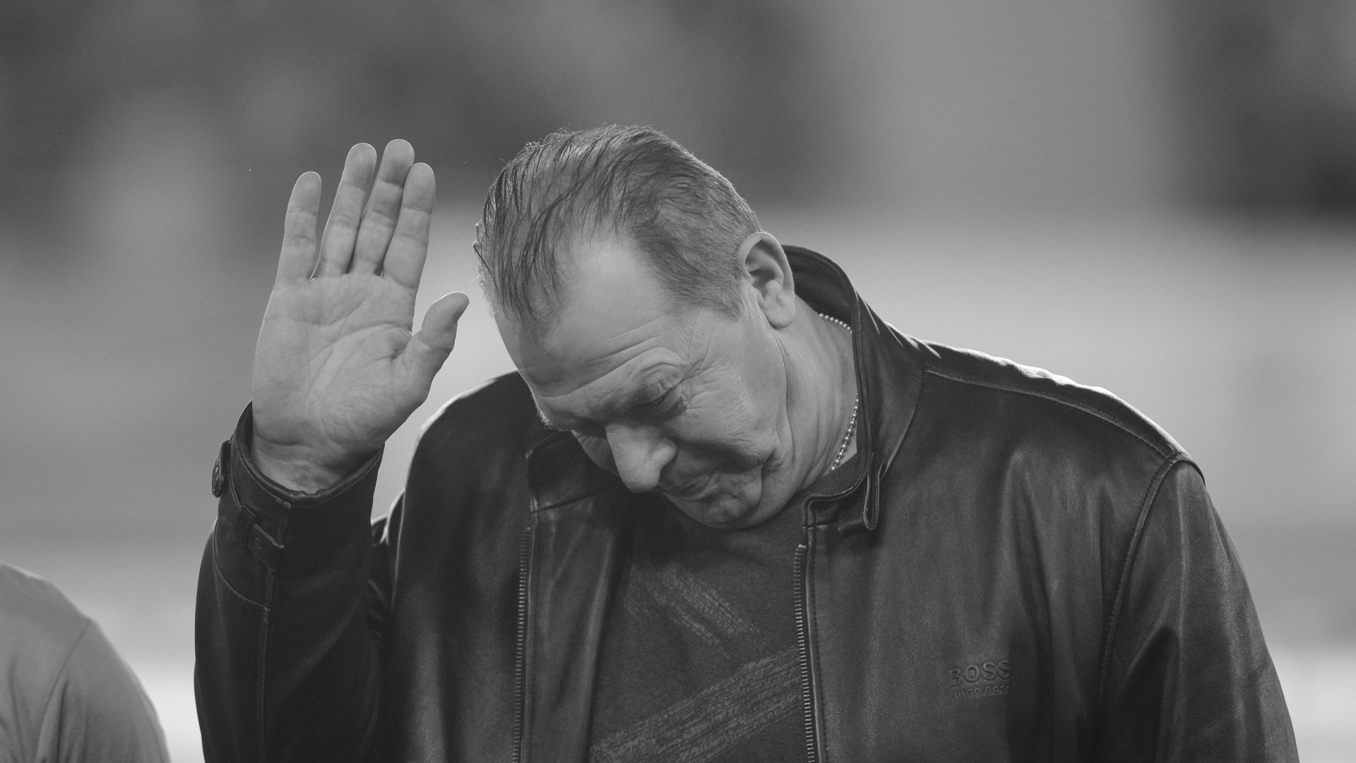 Toți cei care vor să îi aducă un ultim omagiu lui Helmut Duckadam, așteptați la Arena Națională ...