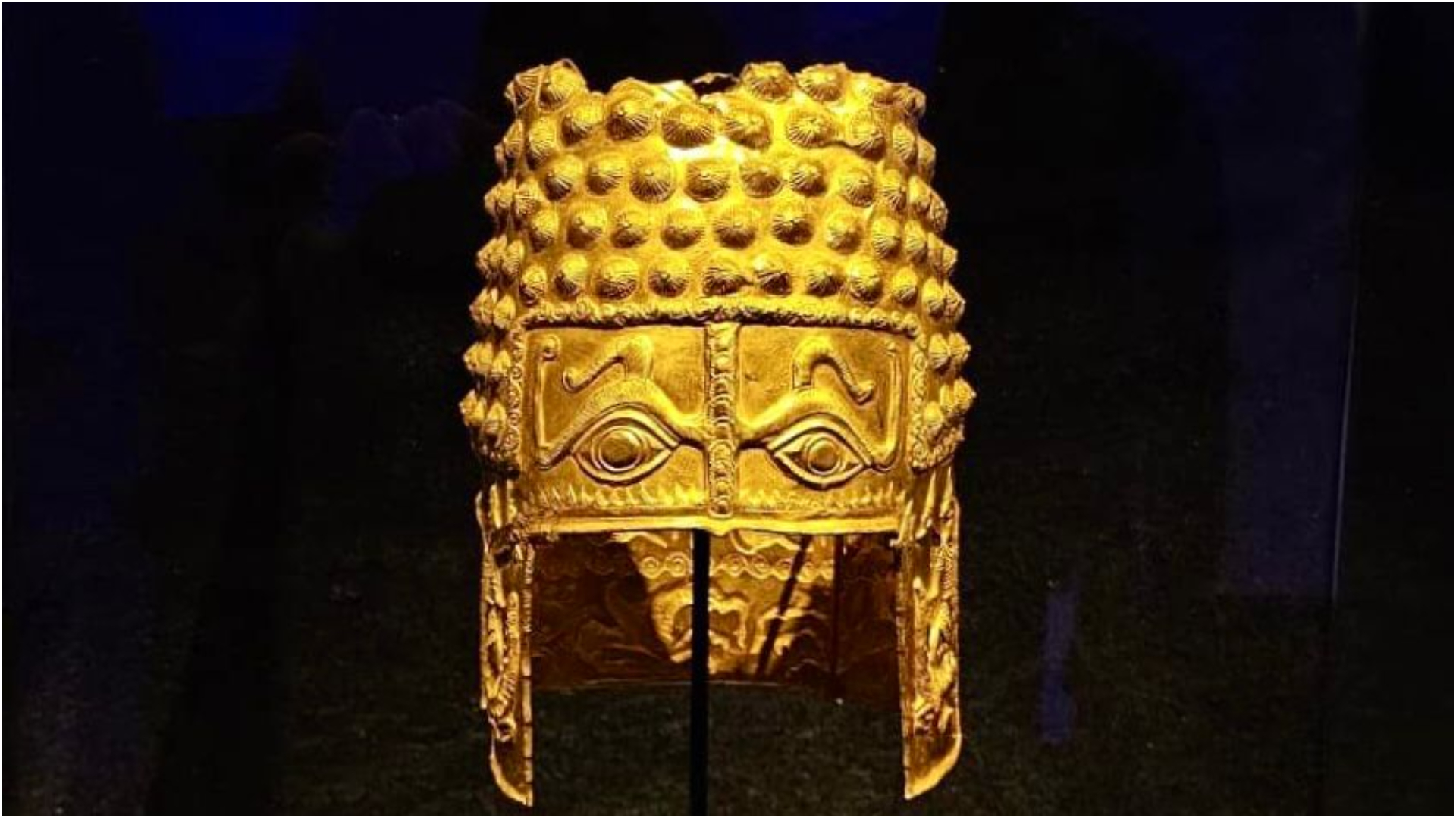 Coiful de la Coțofenești: Povestea unei capodopere, găsită de copii și ...