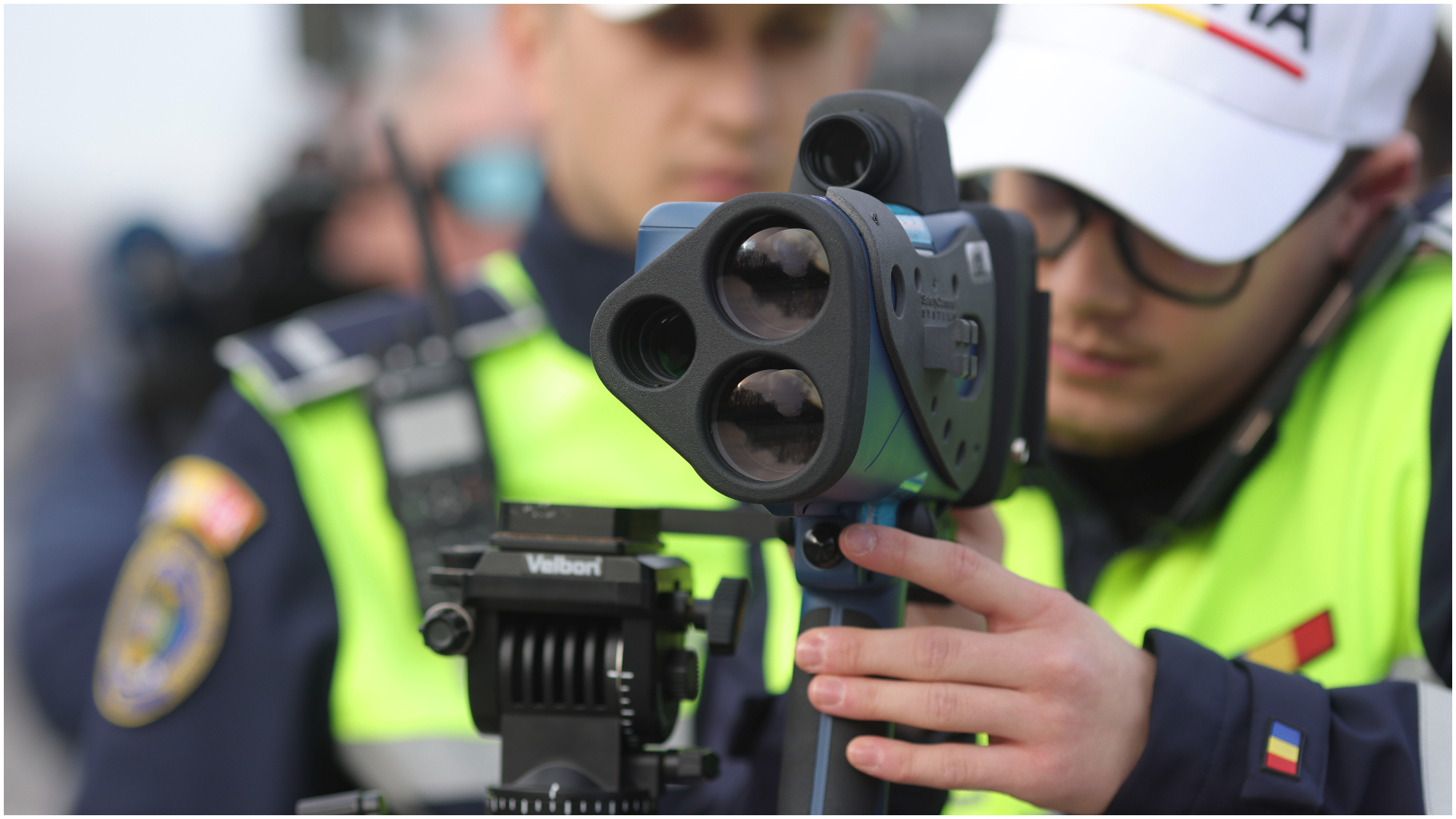 Deșteptarea: Prima amendă aplicată prin noul sistem de radare e-Sigur: o șoferiță din Adjud a ...