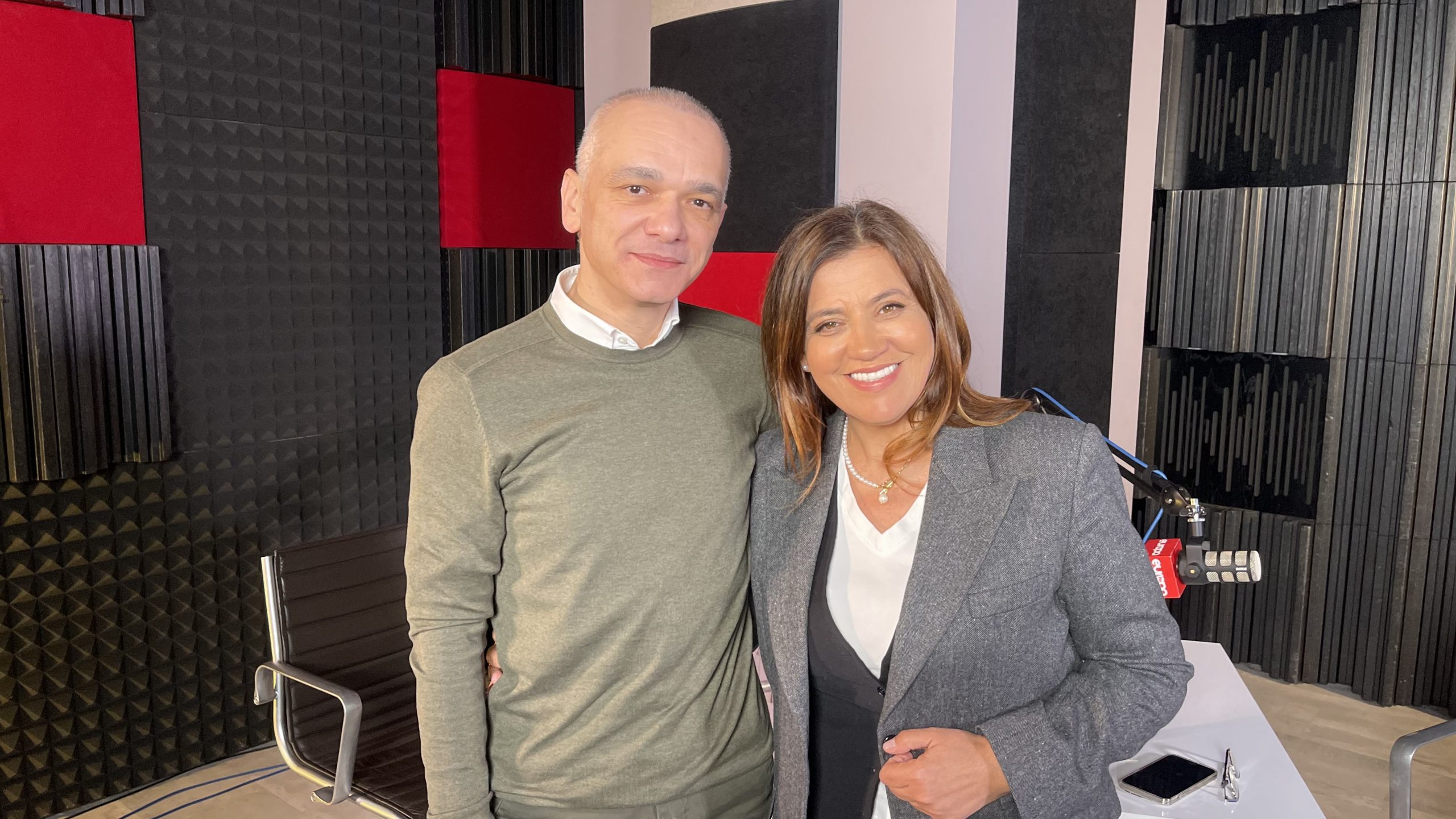 Părinți de Gașcă, cu Mirela Retegan: Invitat este psihoterapeutul ...