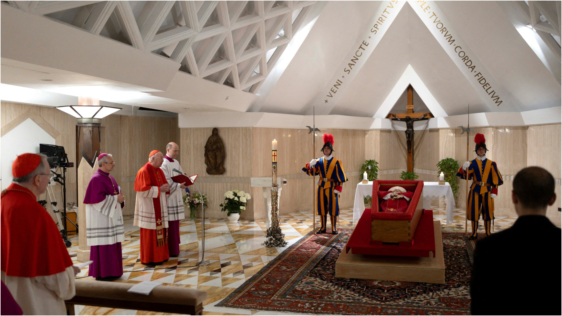 Italia declară 5 zile de doliu după moartea Papei Francisc. Funeraliile ...