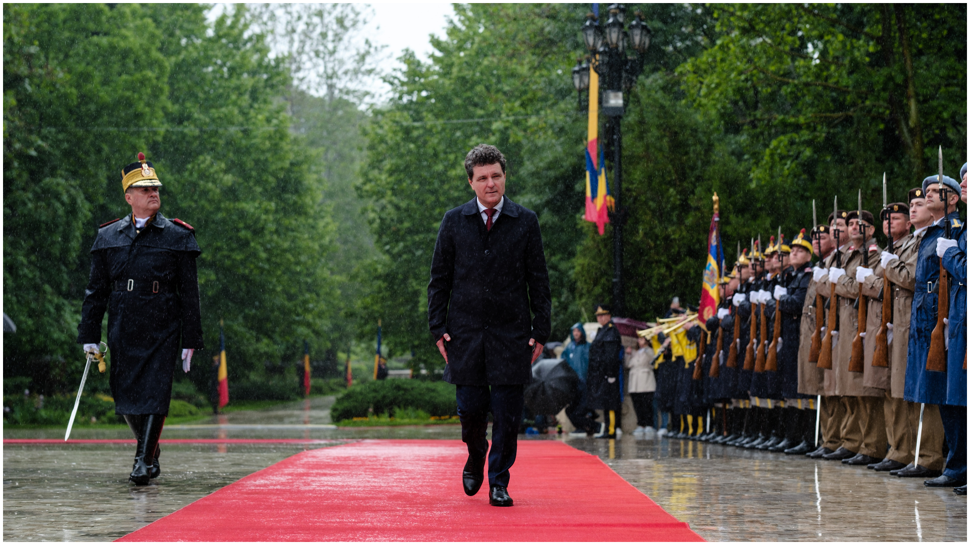 Nicușor Dan va face prima vizită oficială în Republica Moldova | Va fi primit de președintele ...