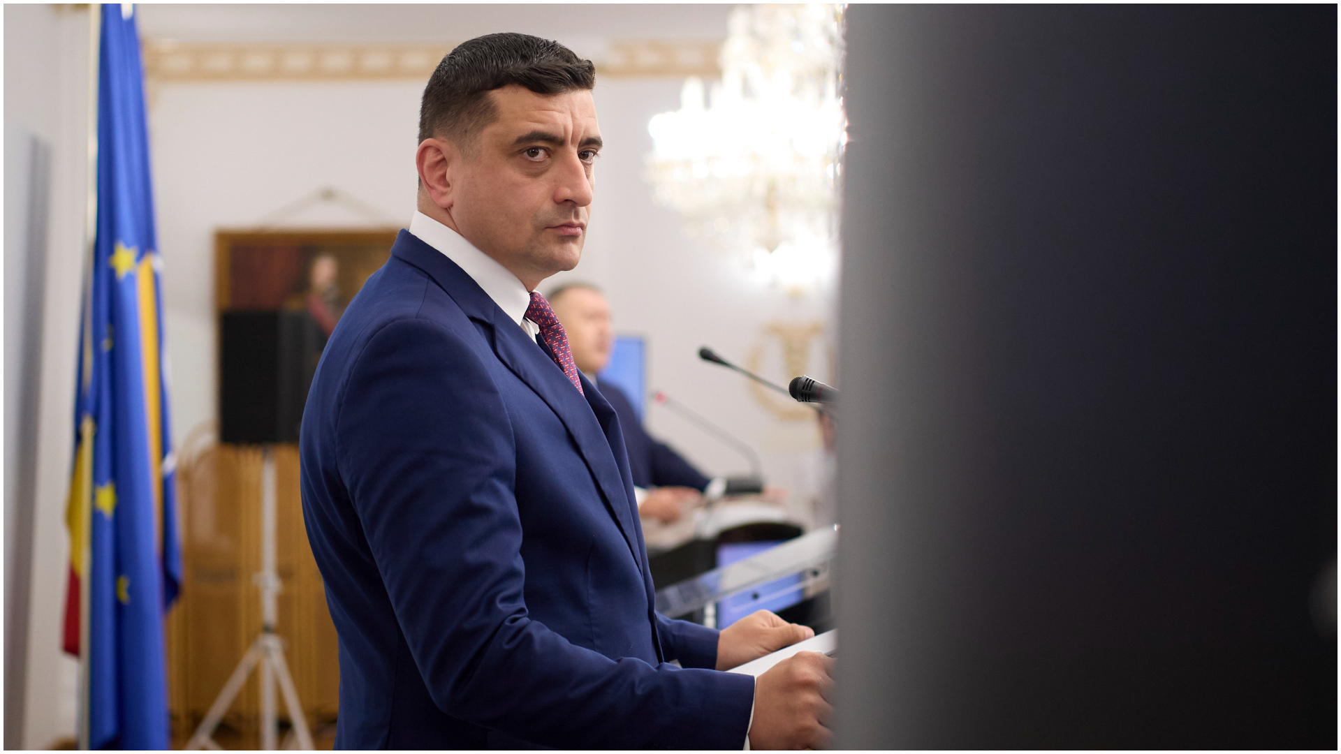 DEZBATERE ELECTORALĂ. Cristian Tudor Popescu: „Domnul Simion, pentru mine, este un egolatru ...