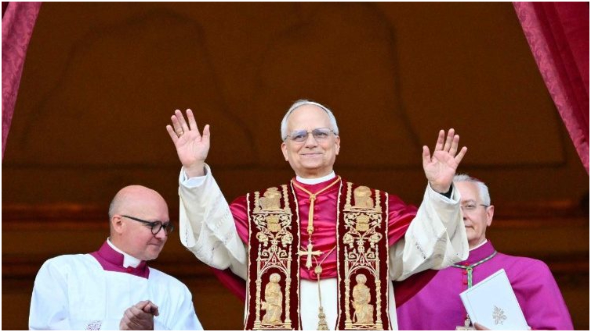 Papa Leon al XIV-lea a oficiat prima sa Liturghie în Capela Sixtină ...