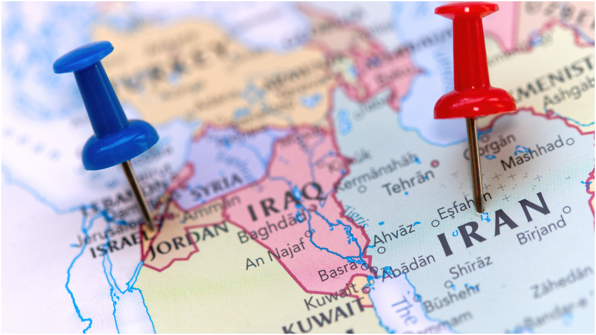 Donald Trump susține că atât Iranul, cât și Israelul au încălcat acordul de încetare a focului ...