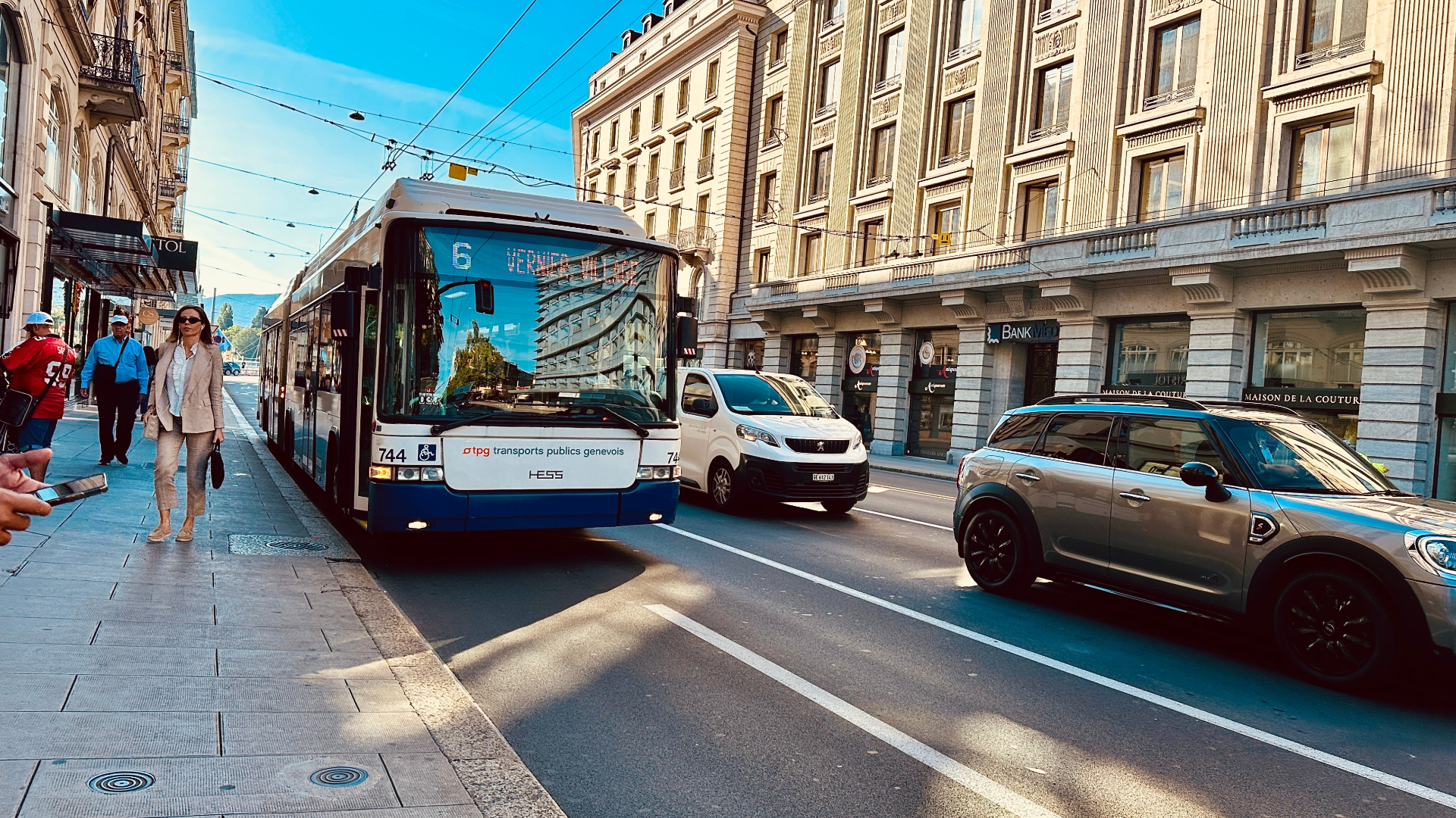Geneva: Transportul public va fi gratuit. Măsura va fi implementată ...
