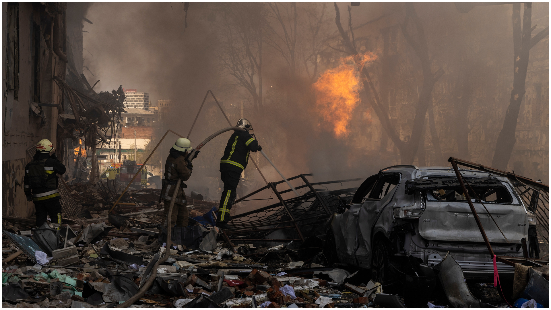 Trei morți și 17 oameni răniți după un atac lansat de Rusia asupra unei ...