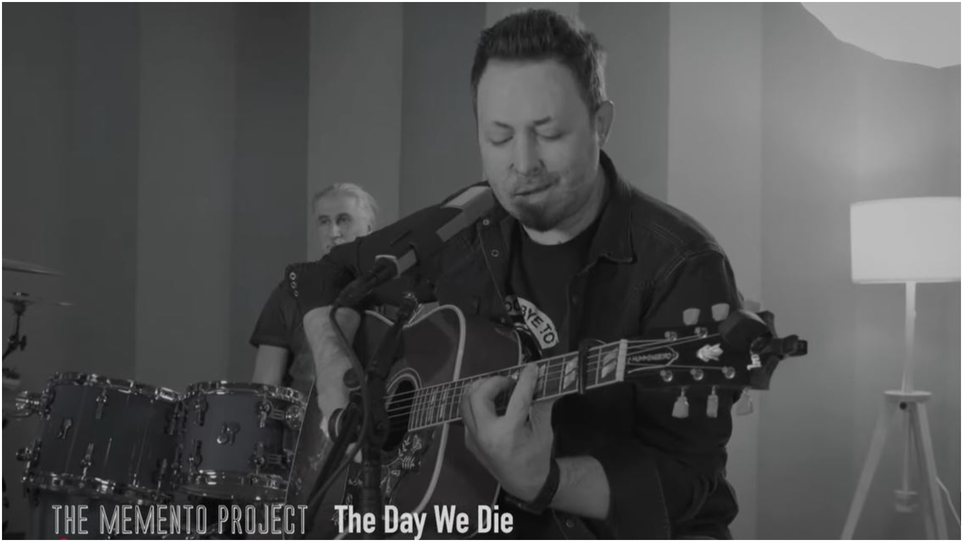 Proiect caritabil la zece ani de la Colectiv. Solistul Andrei Găluț, singurul supraviețuitor al ...