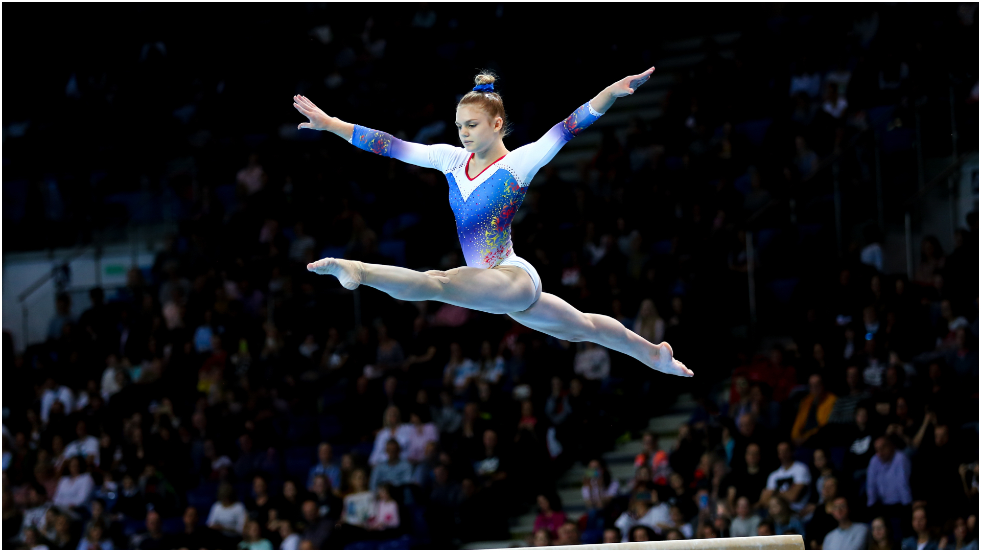 Patru gimnaste din România vor participa la Campionatele Mondiale de gimnastică artistică din ...